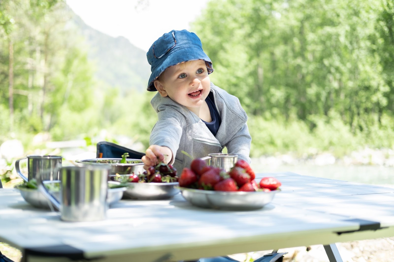 15 Best Outdoor Activities for 2-Year-Olds
