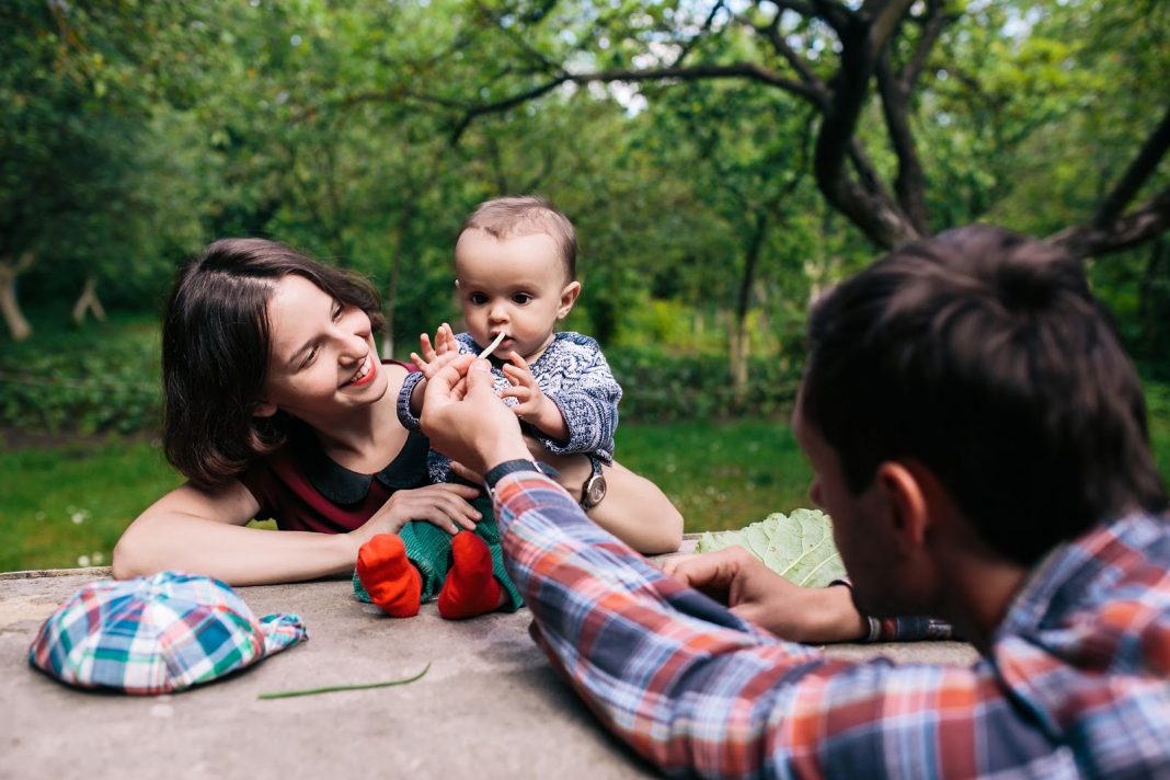 15 Best Outdoor Activities for 2-Year-Olds