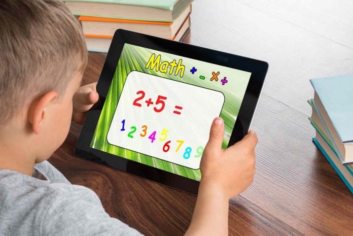 How to Use Technology in the Math Classroom: 9 Best Ways